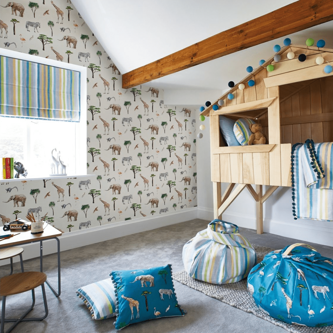 Prestigious Safari Park Wallpaper in Reef - norfolktextiles.co.uk
