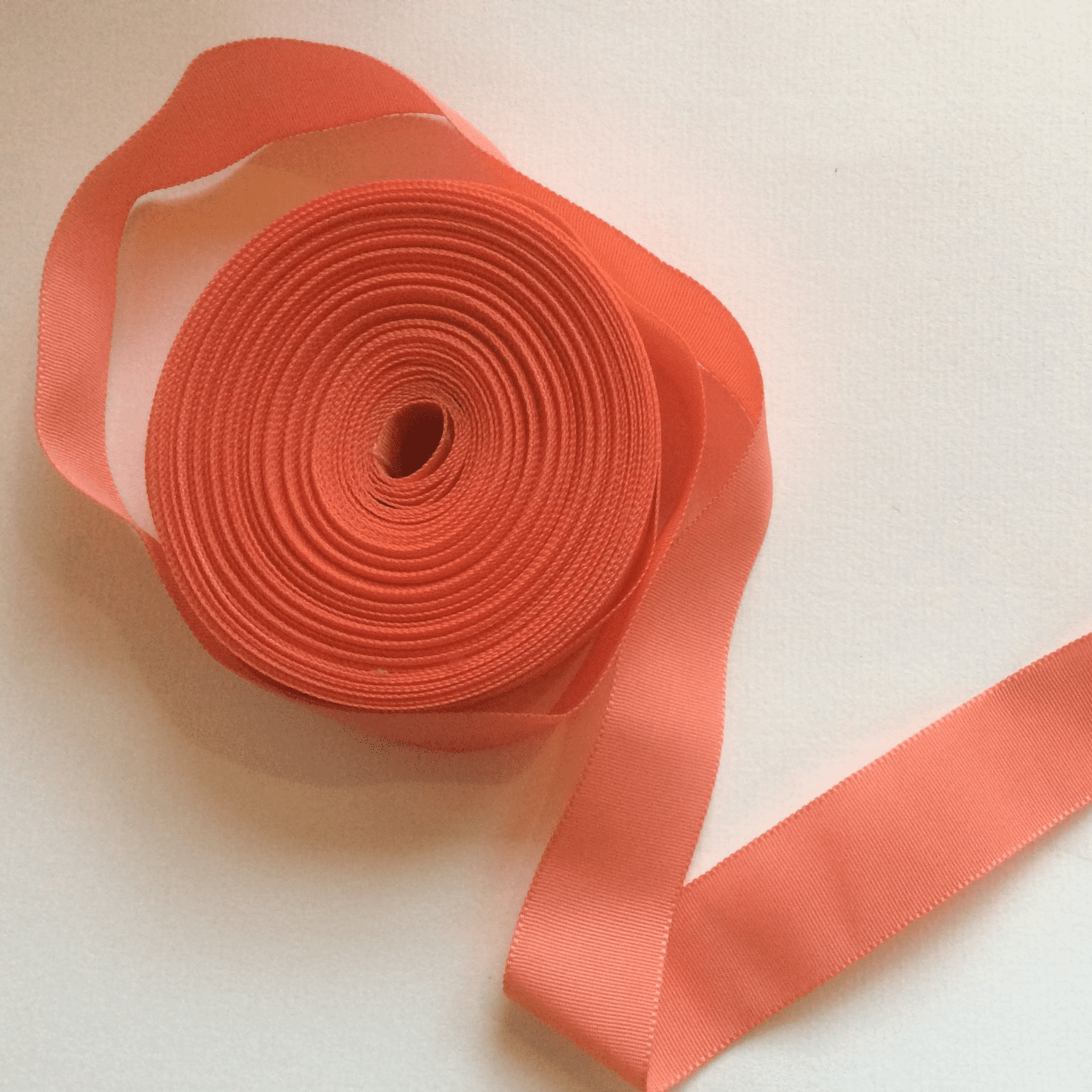 Vintage Coral Grosgrain 24mm ribbon - norfolktextiles.co.uk